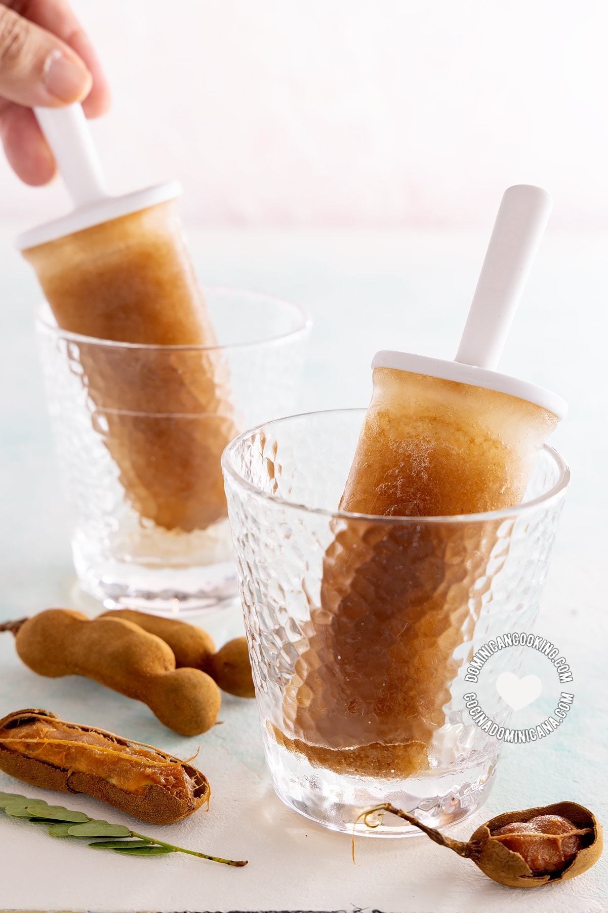 Paletas de Tamarindo [Receta + Video] Refrescante y Fácil