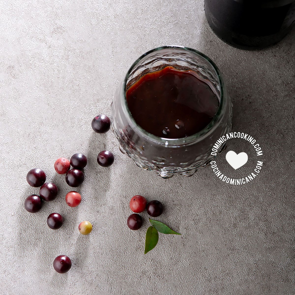 Guavaberry [Video+Receta] Licor de Arrayán