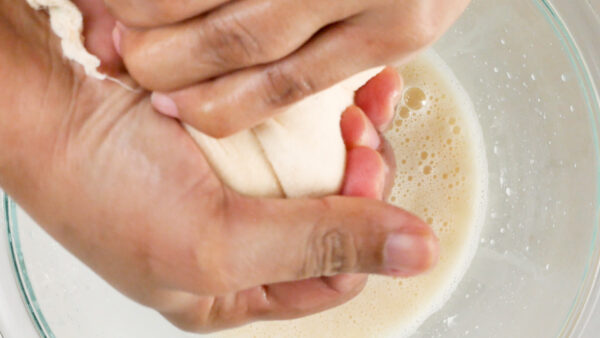 Almidón de Yuca [Receta + Video] Cómo Extraer Almidón de Yuca